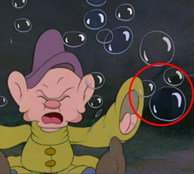 Close-Up-Snow-White-Hidden-Mickey – Life of Dez